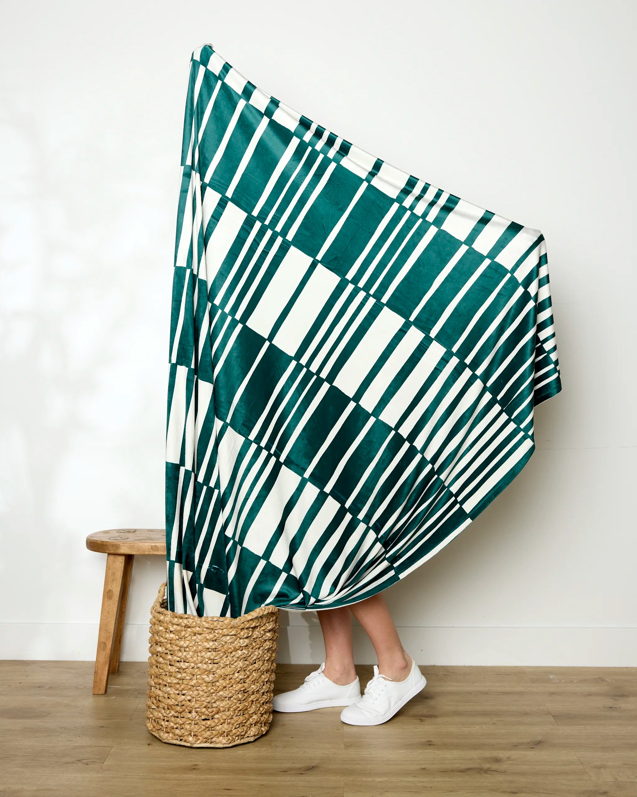 Verdelia Butter Blanket | Geometry – GEOMETRY