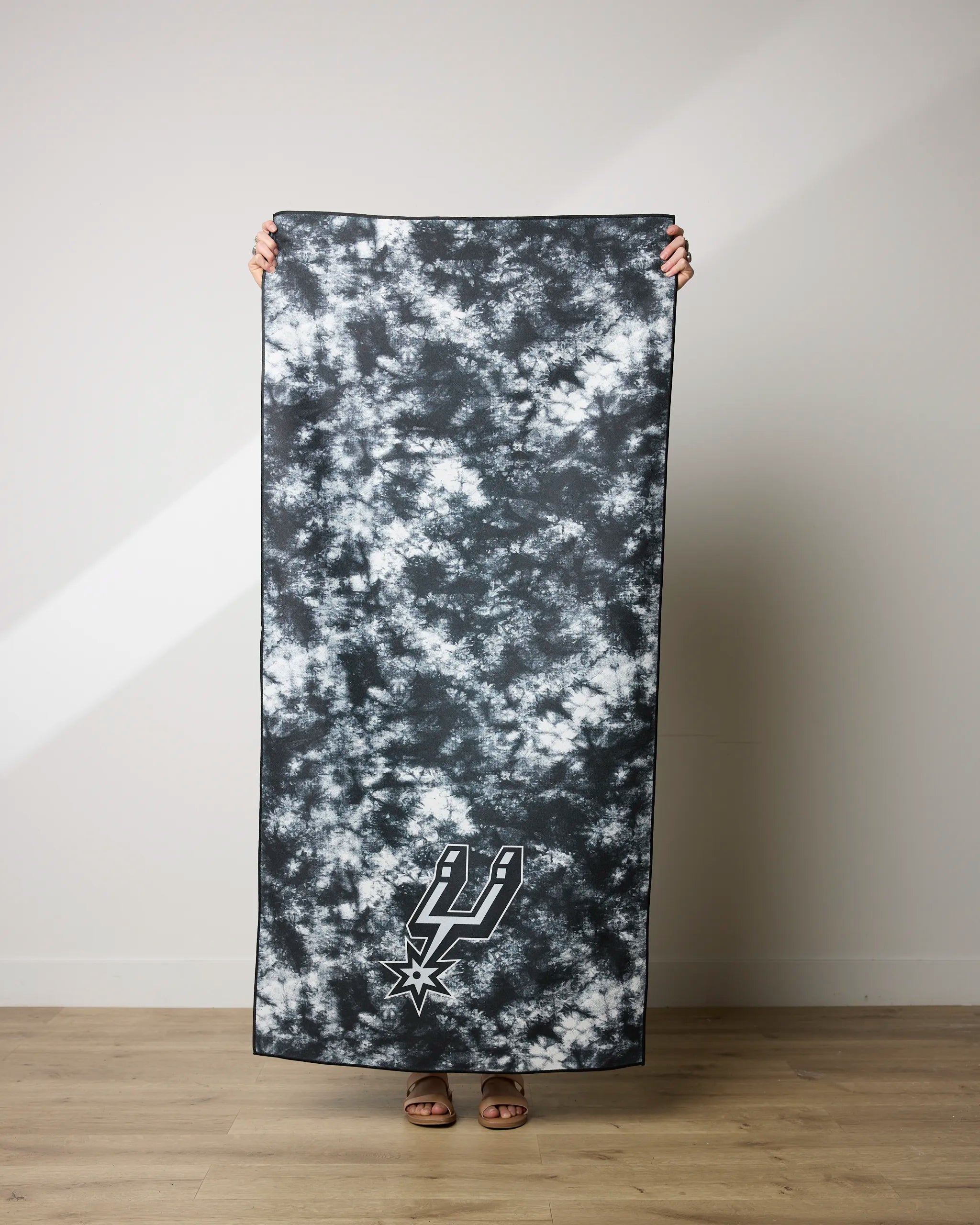 Spurs Flash Beach Towel | Geometry – GEOMETRY